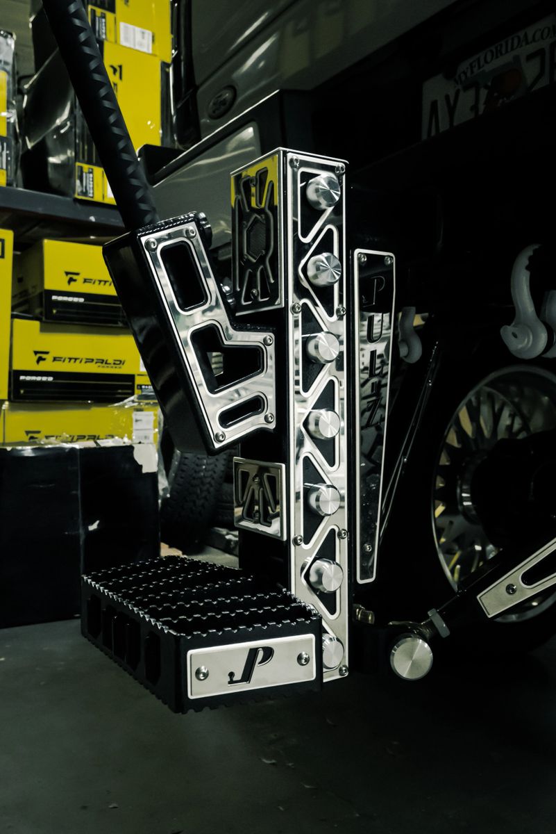 BH-FLAG BALLER HAULER SERIES FLAG MOUNT