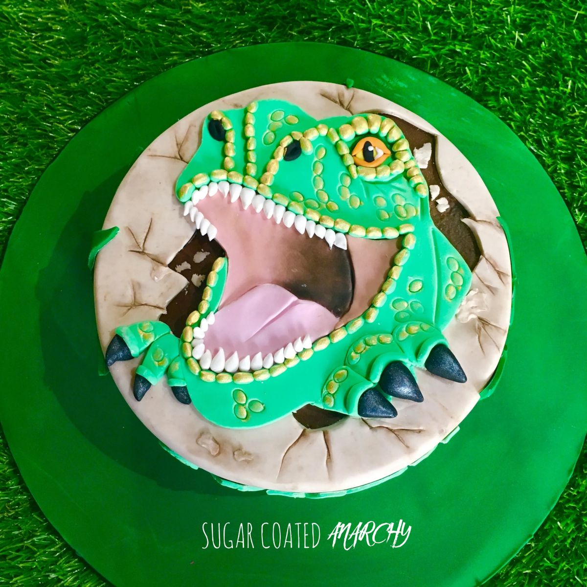 RAPTOR CAKE