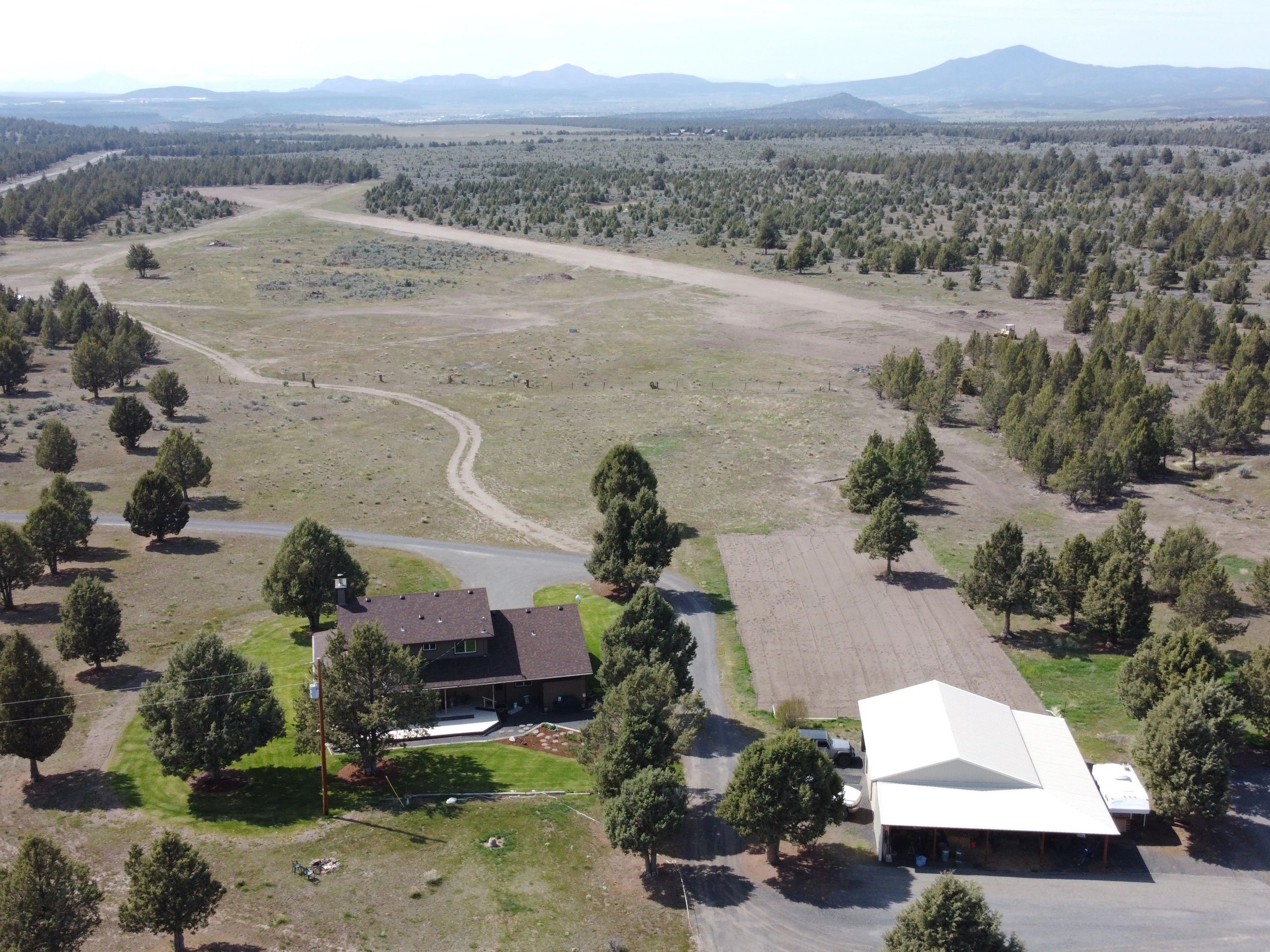 Oregon Airport Homes - Pilots, Real Estate, Airport Homes With Hangars