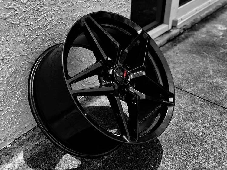 GLOSS BLACK CARBON FLASH C7 ZR1 STYLE CORVETTE WHEELS C7 18/19