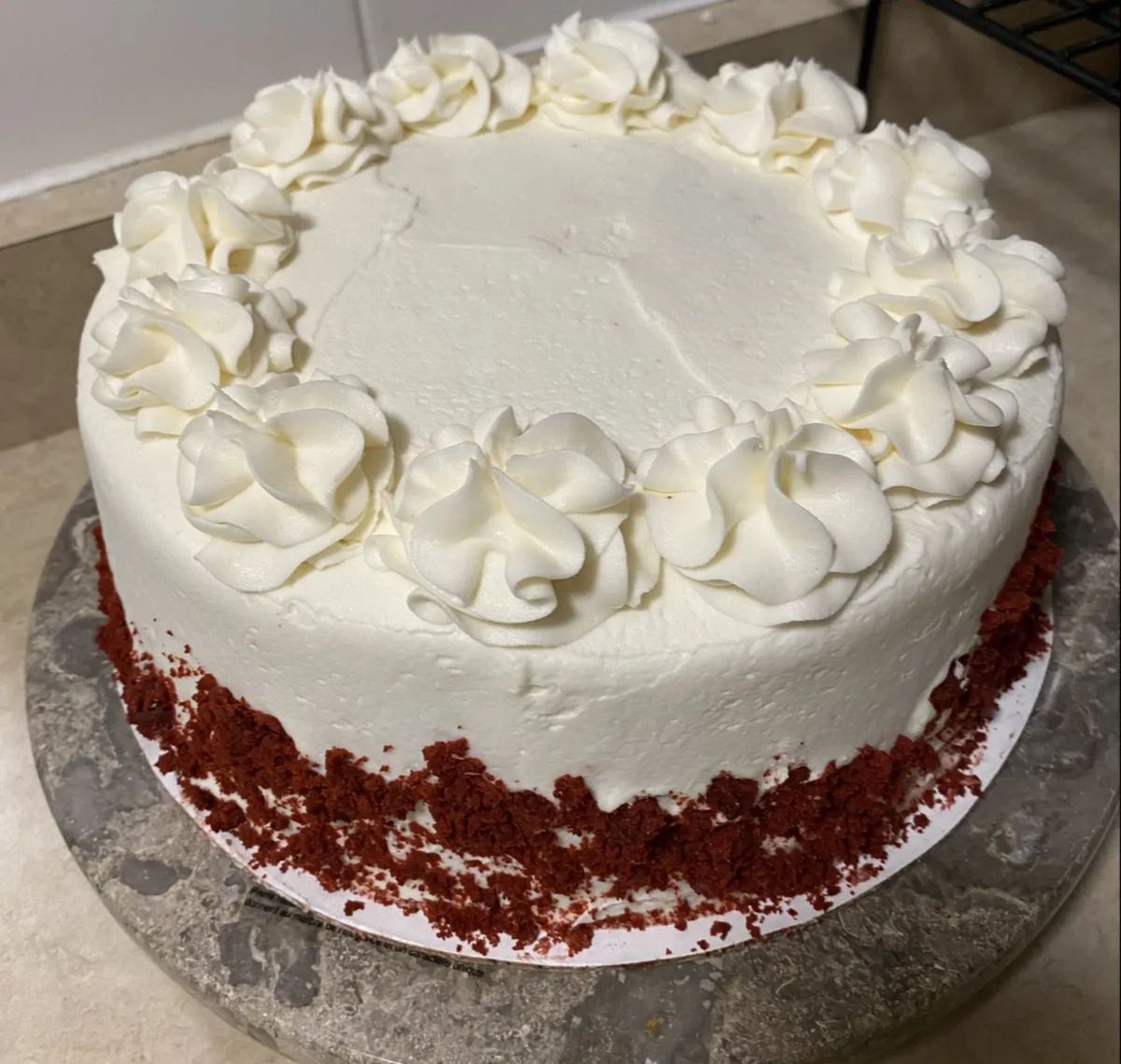 8 INCH BIRTHDAY CAKES: RED VELVET, CHOCOLATE OR VANILLA CAKES