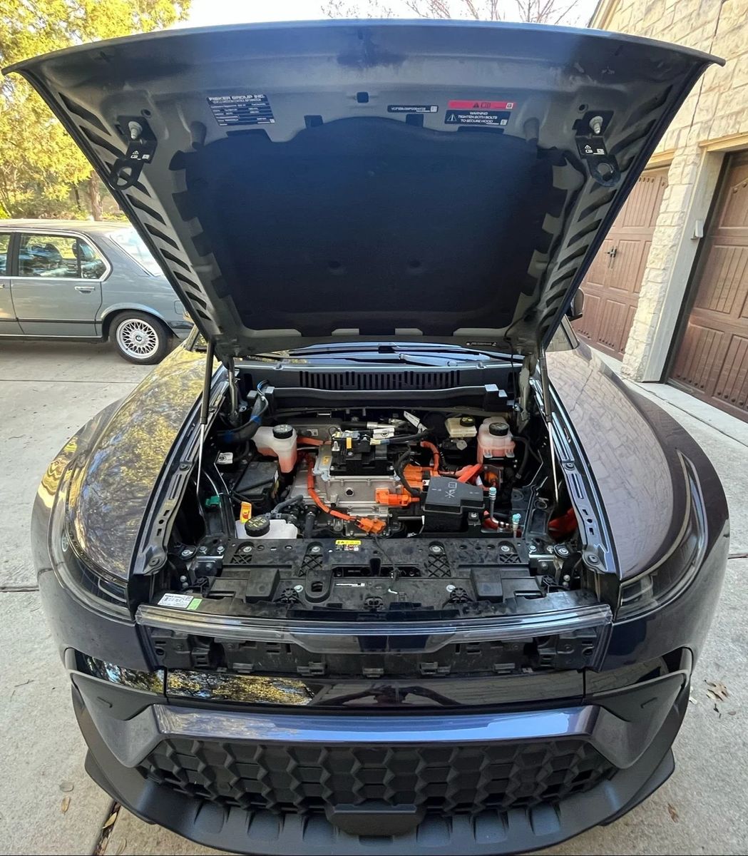 Fisker Ocean Hood Strut Kit by Ampbility