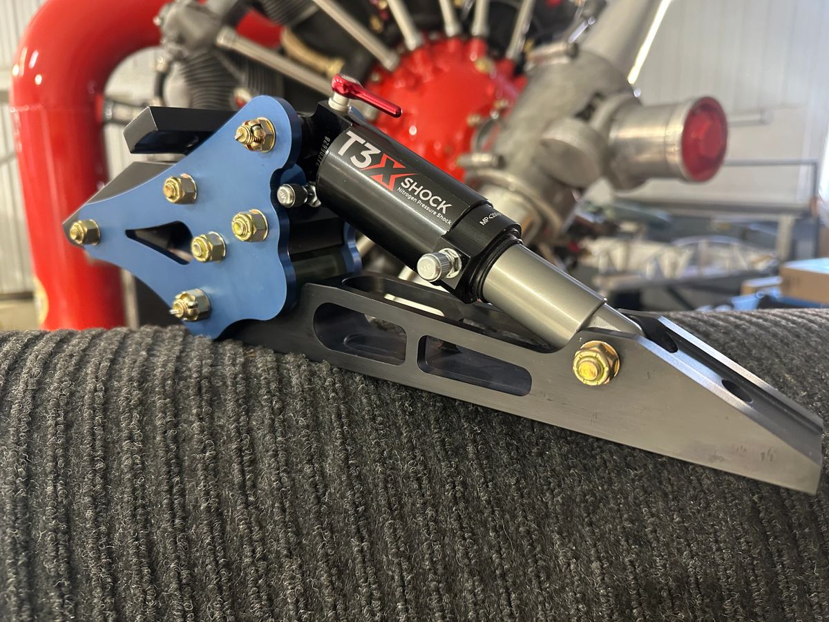 T3 Airlite Universal Mount