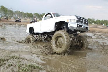 Pics and Vids | Redneck Mud Park