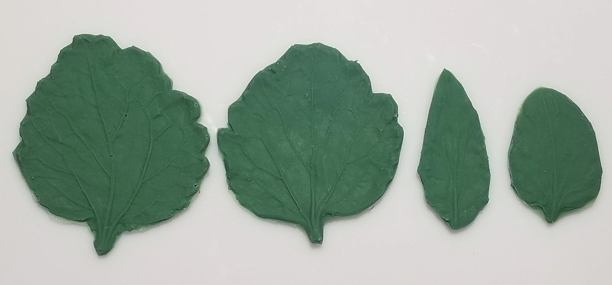 LP185 Lg. Pansy Rubber Leaf Forms (Set of 4)
