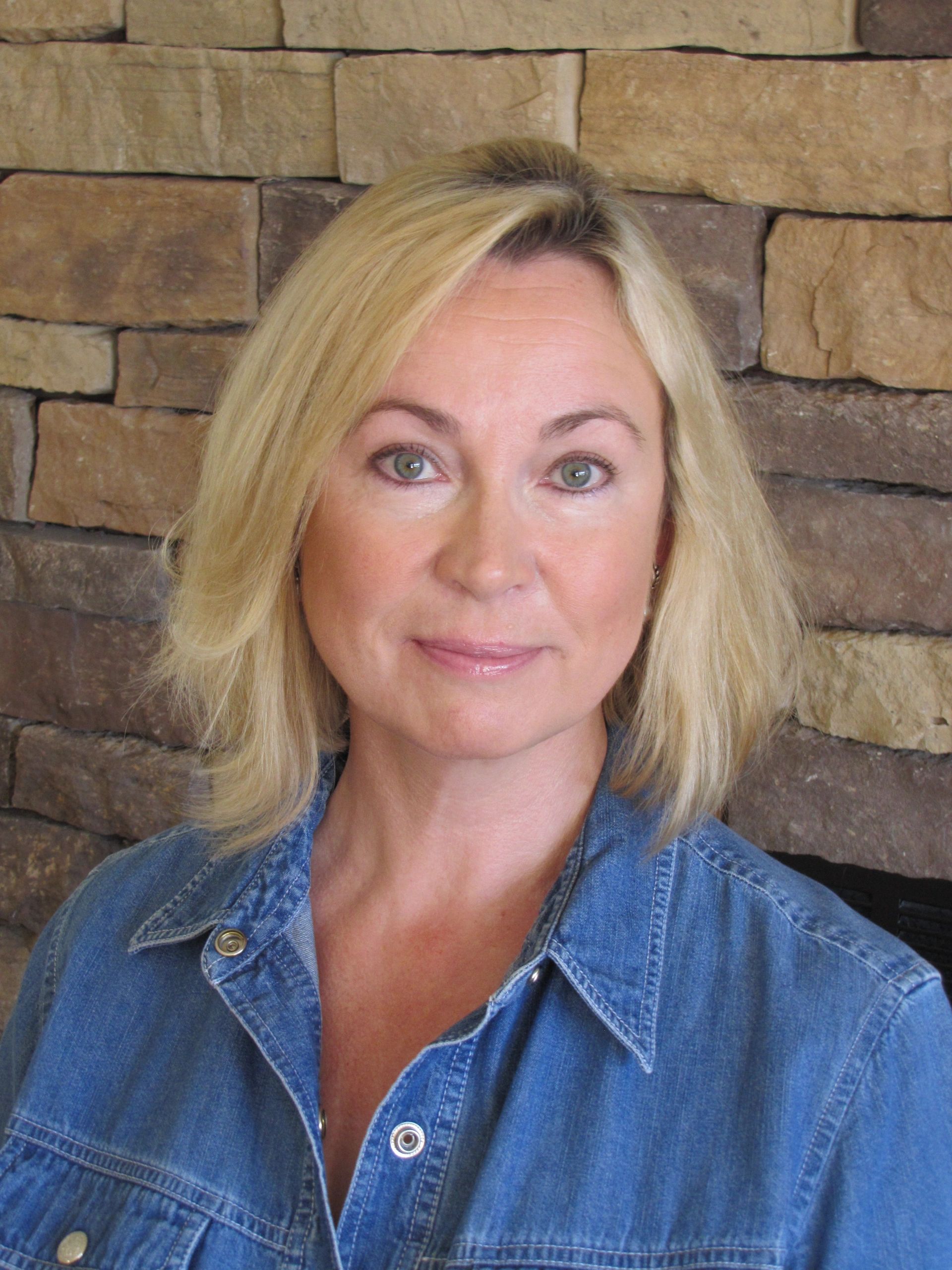 Caroline Reilly's Instagram, Twitter & Facebook on IDCrawl