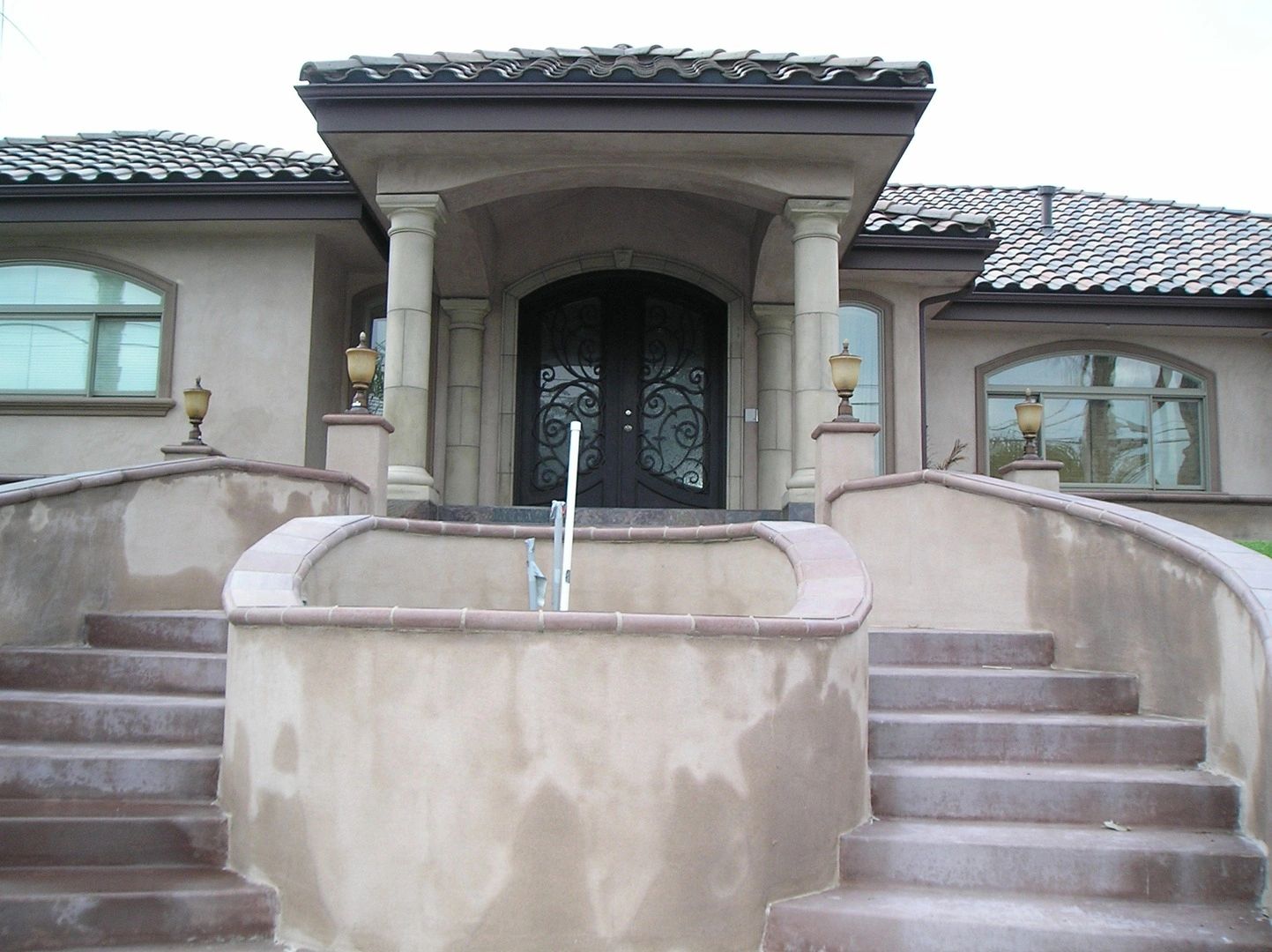 Reyes Design and build