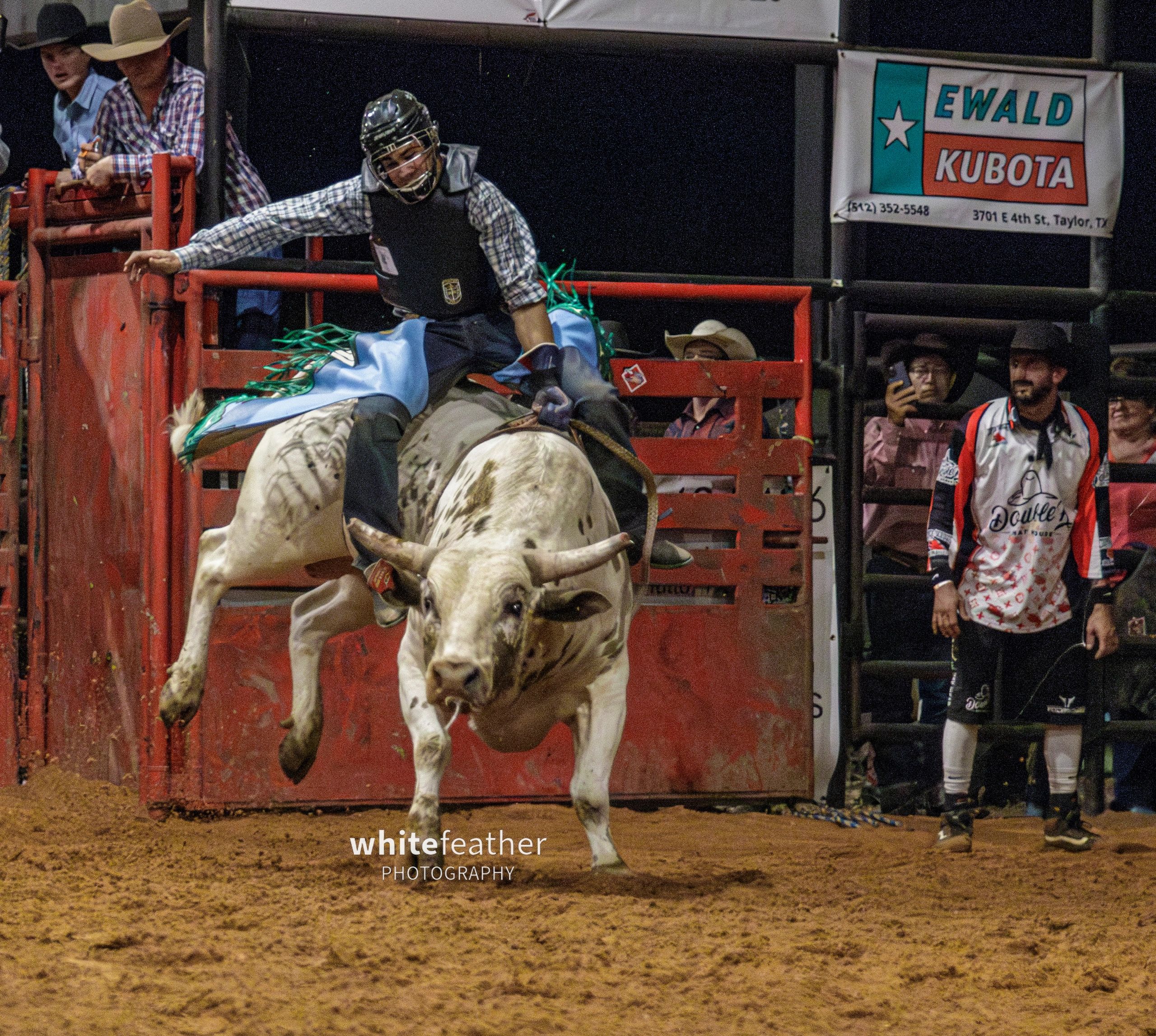 Diamond Cross Rodeo - Home