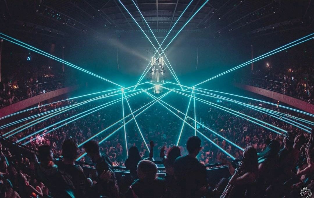 Laseronics USA - Lasers, Laser Light Show, Laser Show