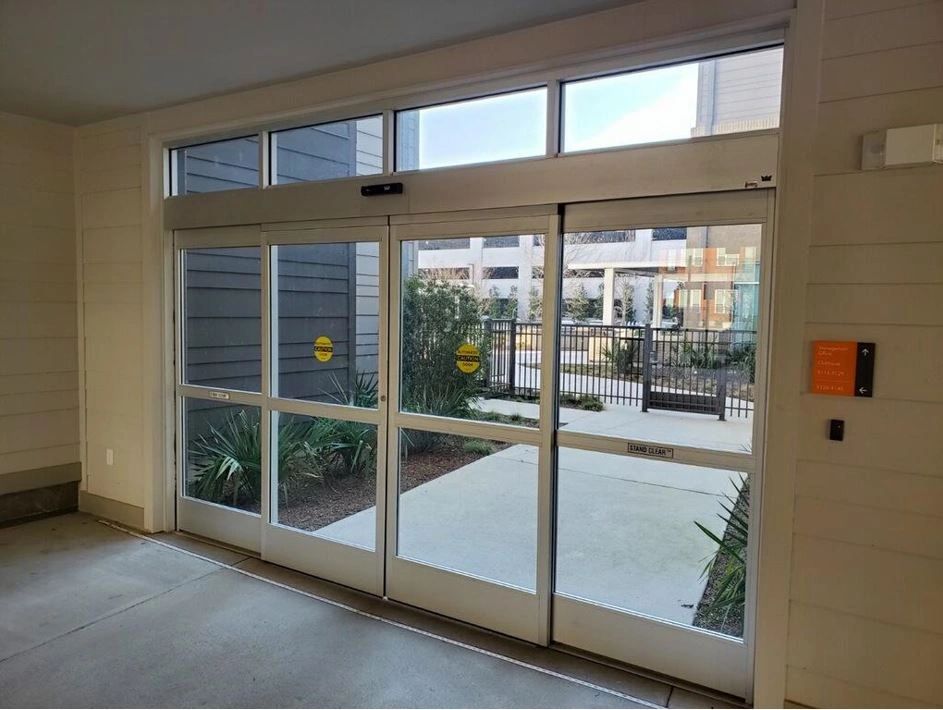 Automatic Doors - In Motion Automatic Doors