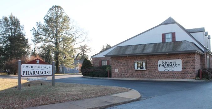 Richards Pharmacy Chase City Virginia - Pharmacy, Gifts
