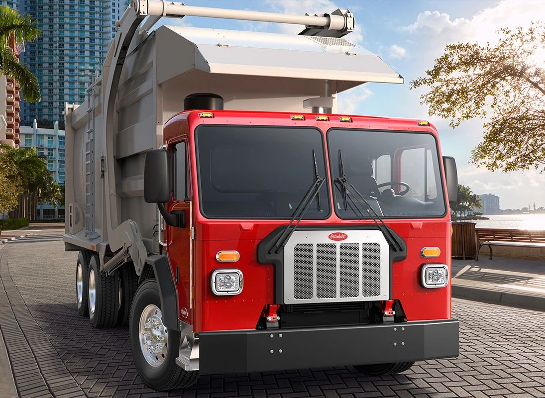 The Ultimate Guide to Windshield Replacement on the Peterbilt 520