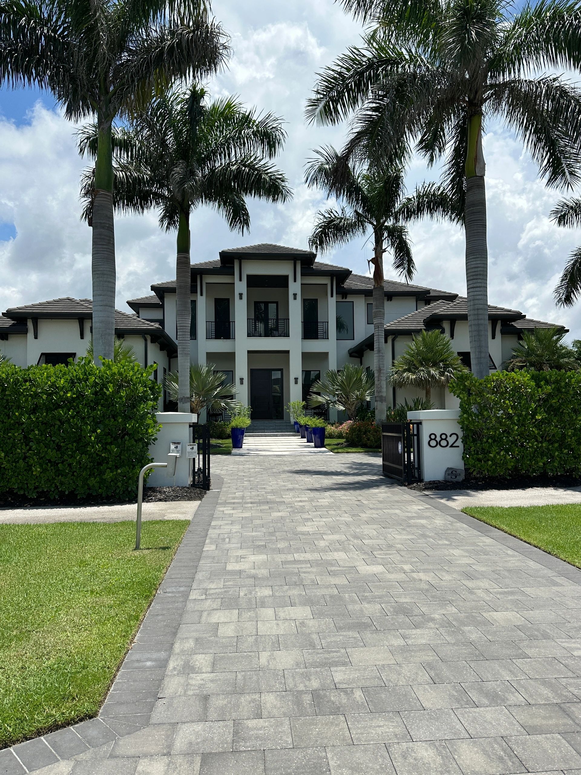 Professional Pressure Washing Services in Southwest Flordia