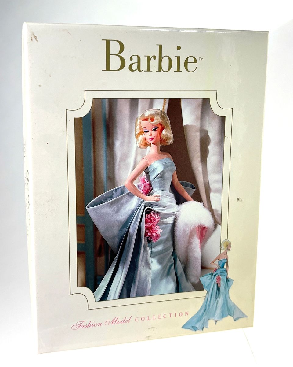 BARBIE FASHION MODEL COLLECTION POSTCARDS