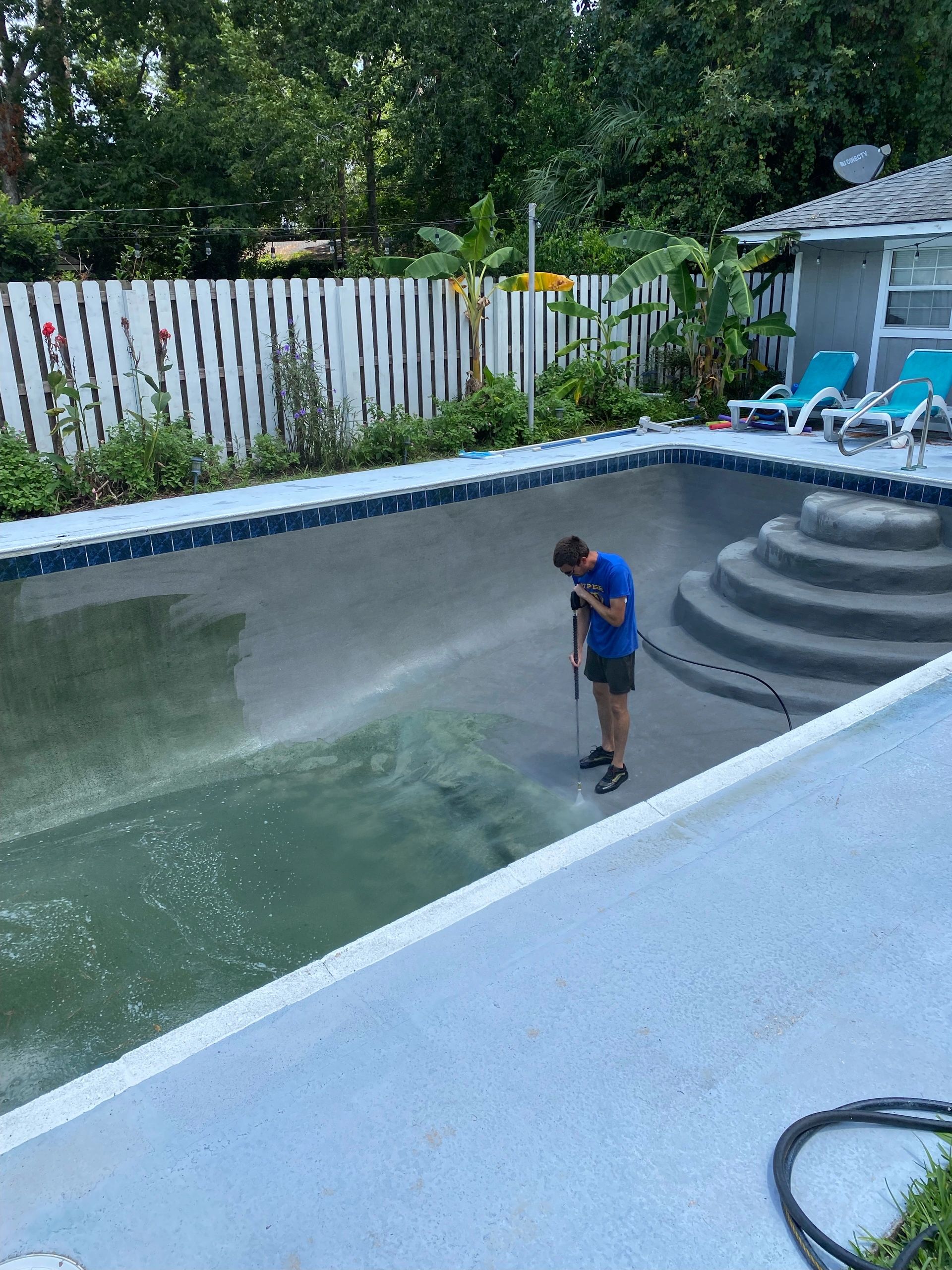 Expert Pool Cleaners for a Sparkling Pool
