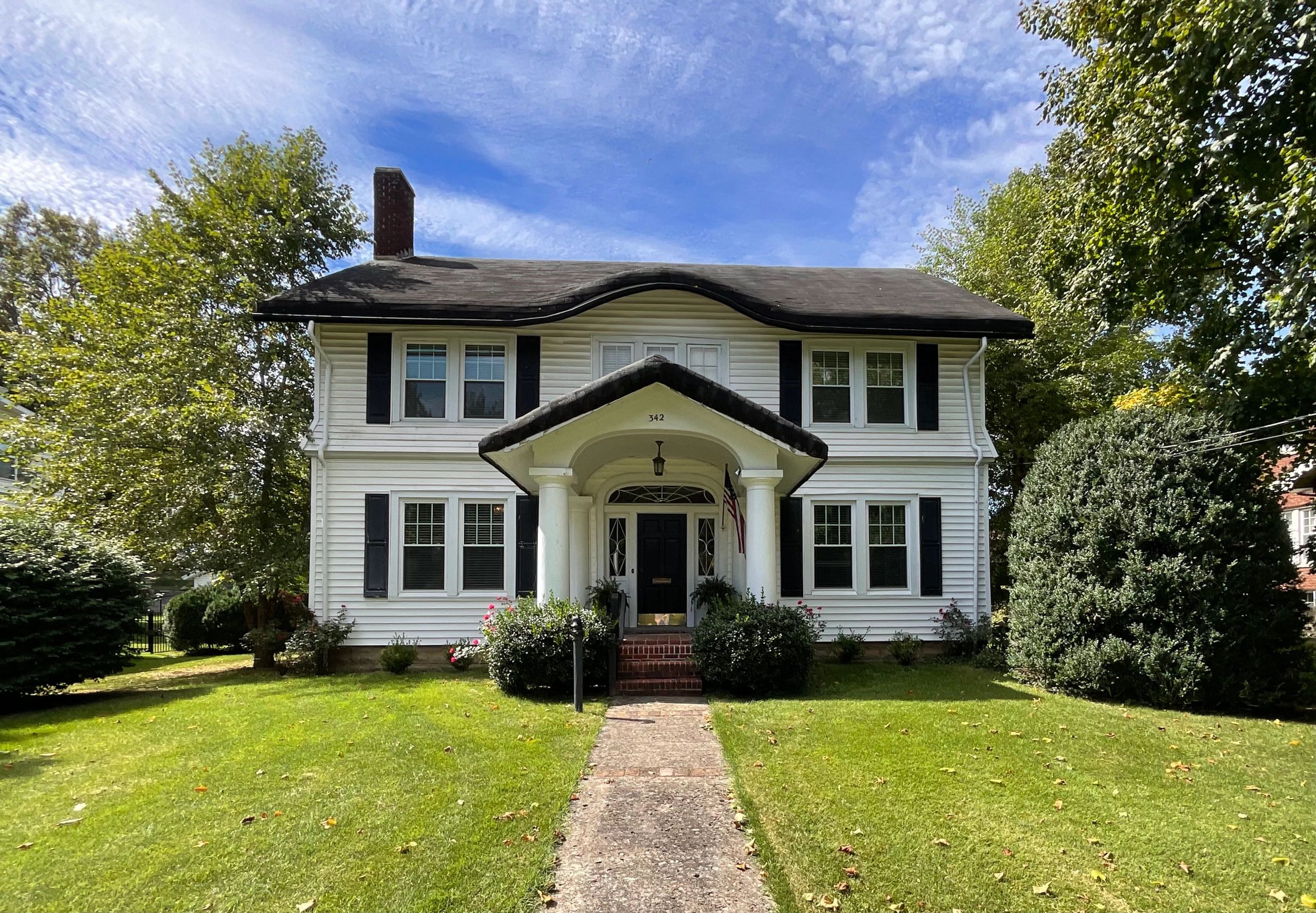 Shelly Sutton Realtor - Buying Agents, Real Estate Agent, Homes for Sale