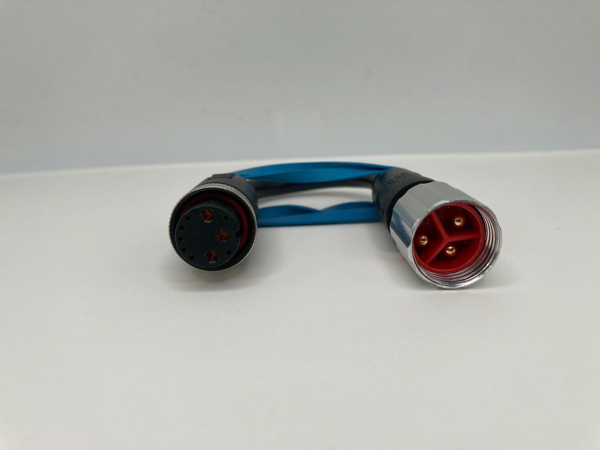 L1019 Female to L1121 Male Motor Cable Adapter