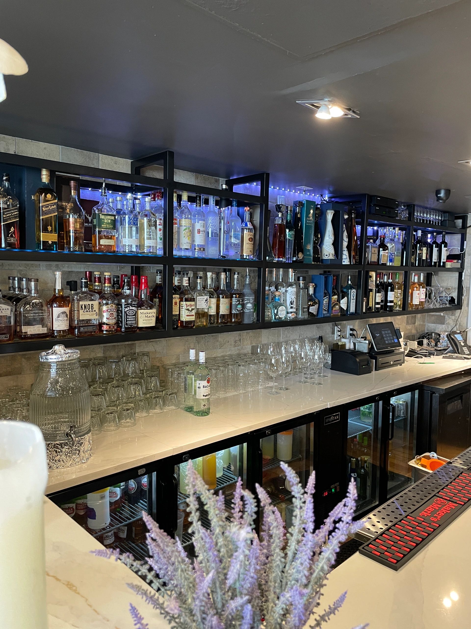 Dagim Restaurant - Fish Grill, Kosher Fish, Kosher Fish and Sushi