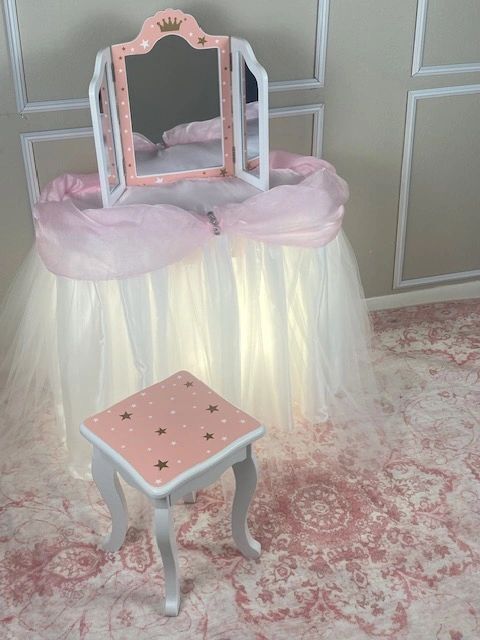LITTLE PRINCESS VANITY