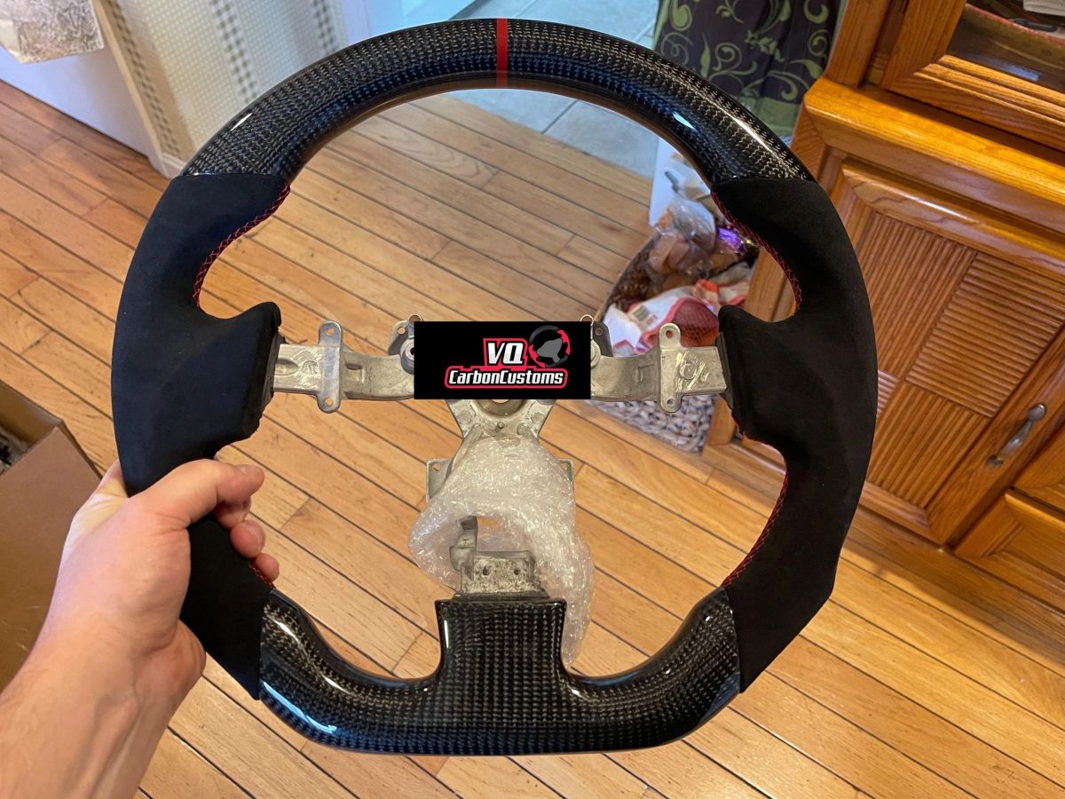 IN STOCK -2009+ nissan gtr - black alcantara - carbon fiber steering wheel