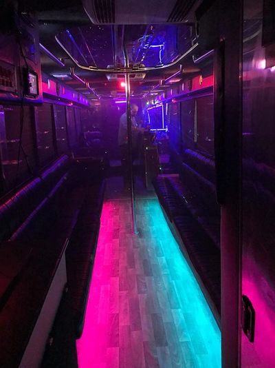 Arctic Ice Limousine - Limo Bus, Limousine, Limousine Service | Arctic ...