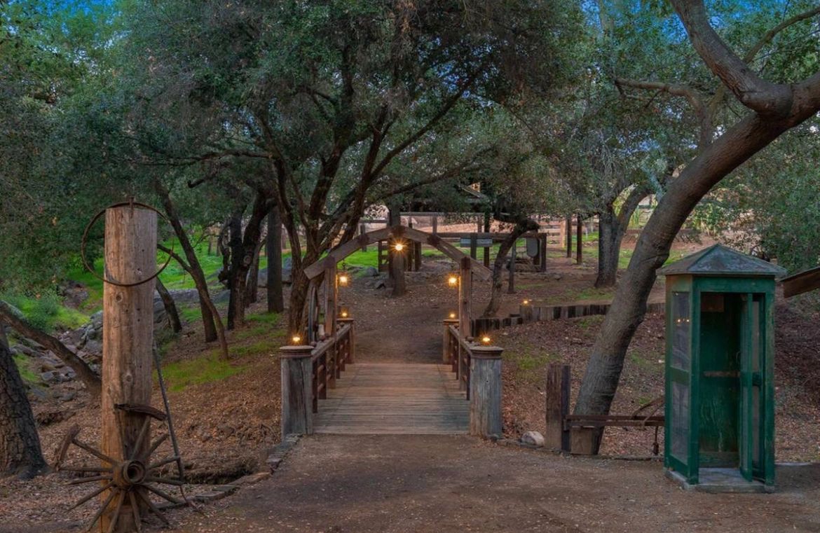 Stunning Weddings & Short Term Rental at Gemini Moon Ranch