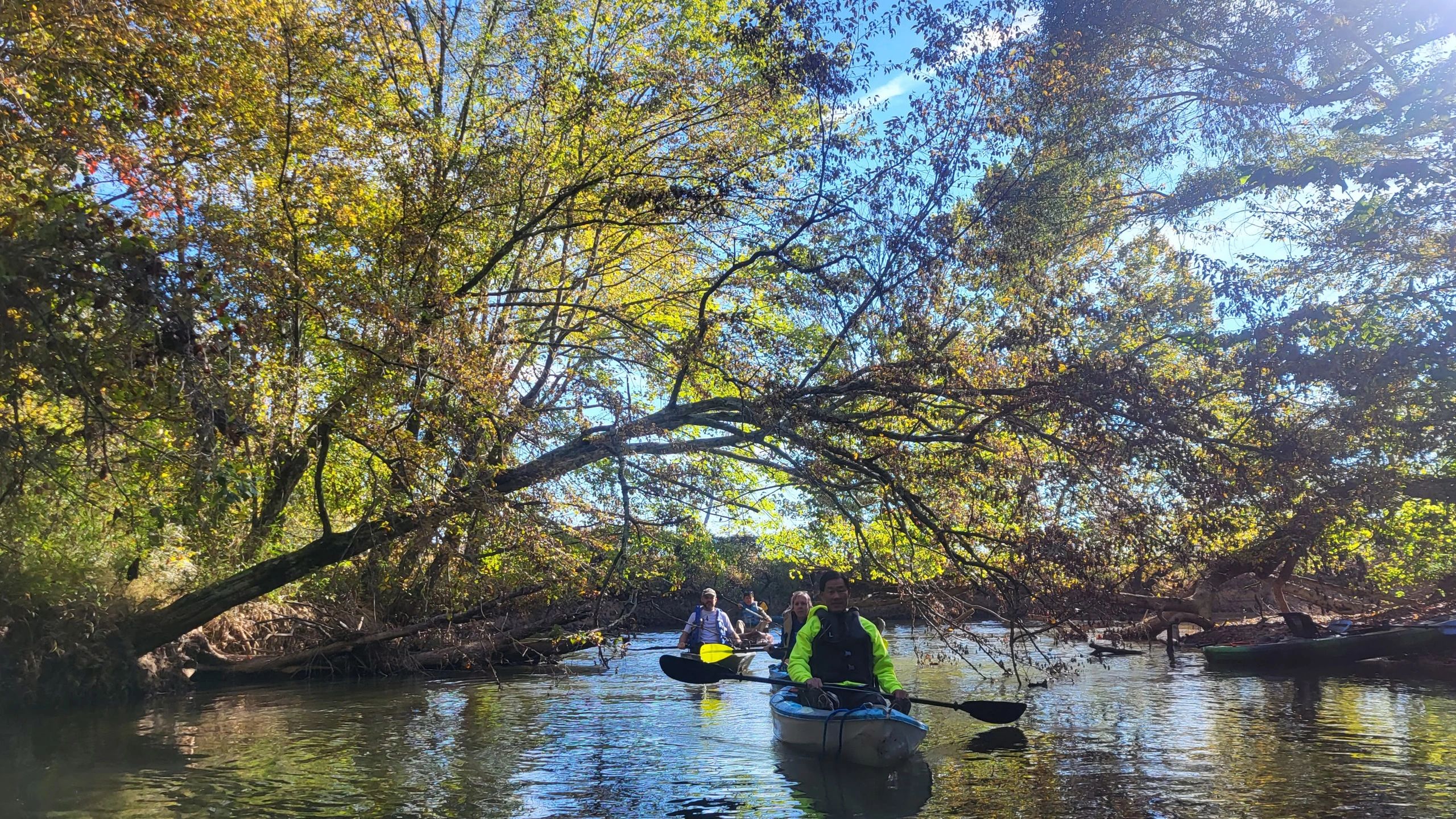 Staying Cool While Kayaking in the Heat