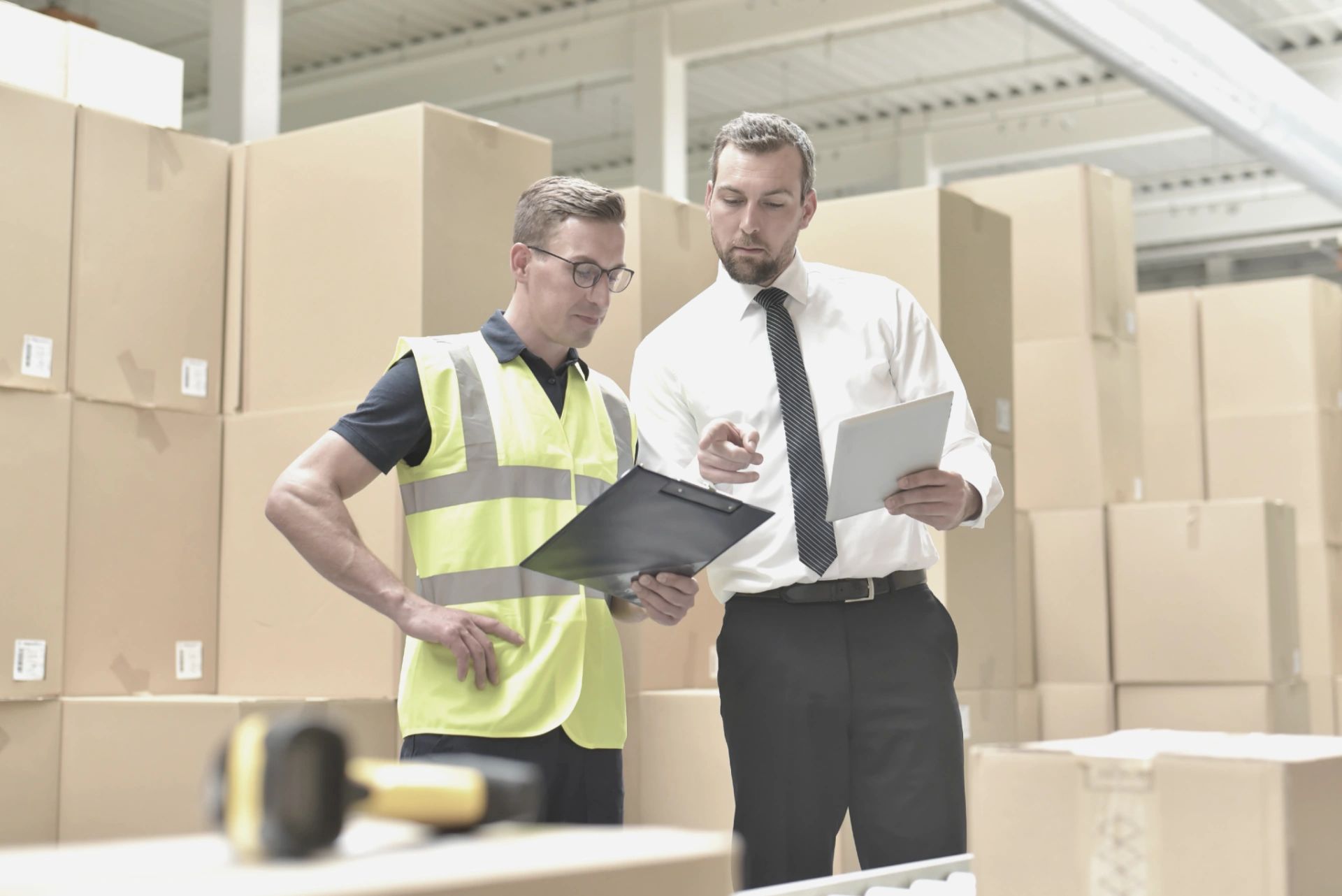 Bridge the Gap Between Corporate & Frontline Employees