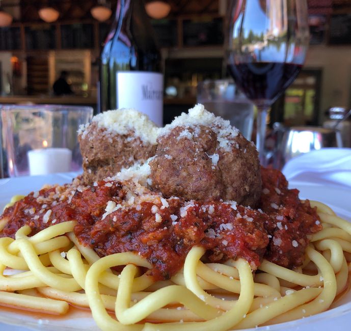 Flips Wine Bar and Trattoria - Italian Restaurant, Wine Pasta Pizza