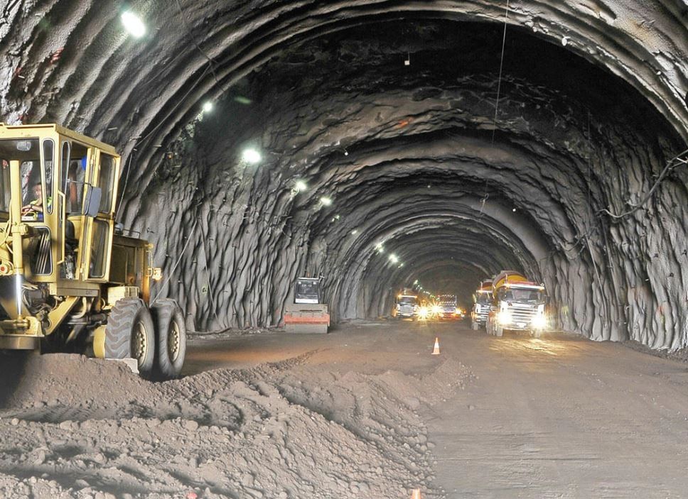 Tunnel Excavation and Support Installation Through CCM Method