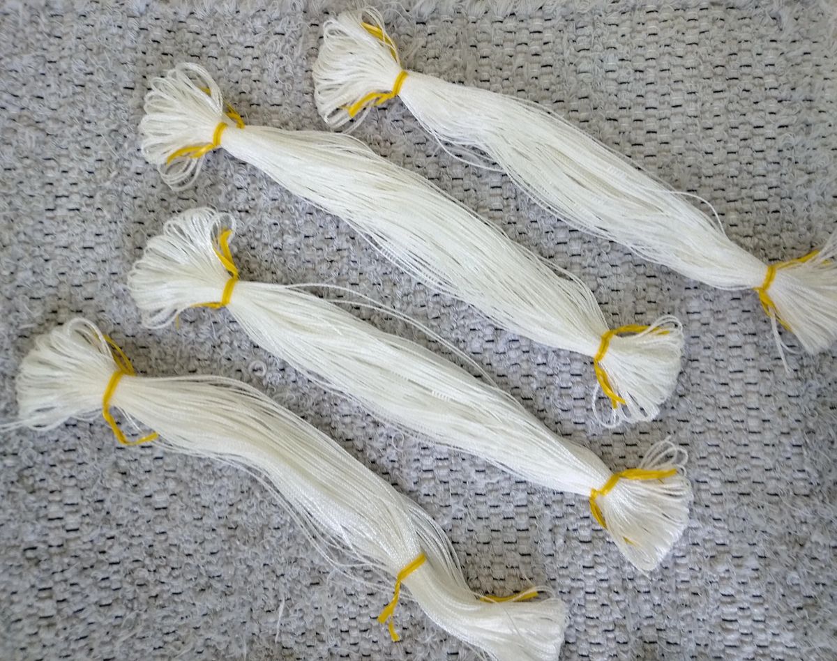 Texsolv Heddles, Bundle of 100 heddles