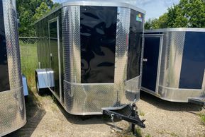Enclosed Trailers | TRUCK & TRAILER WORLD