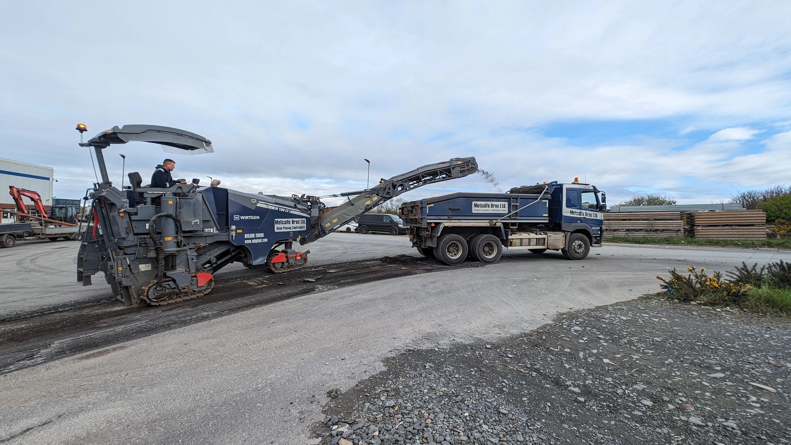 Tarmac Road Planings Services | Metcalfe Bros Ltd