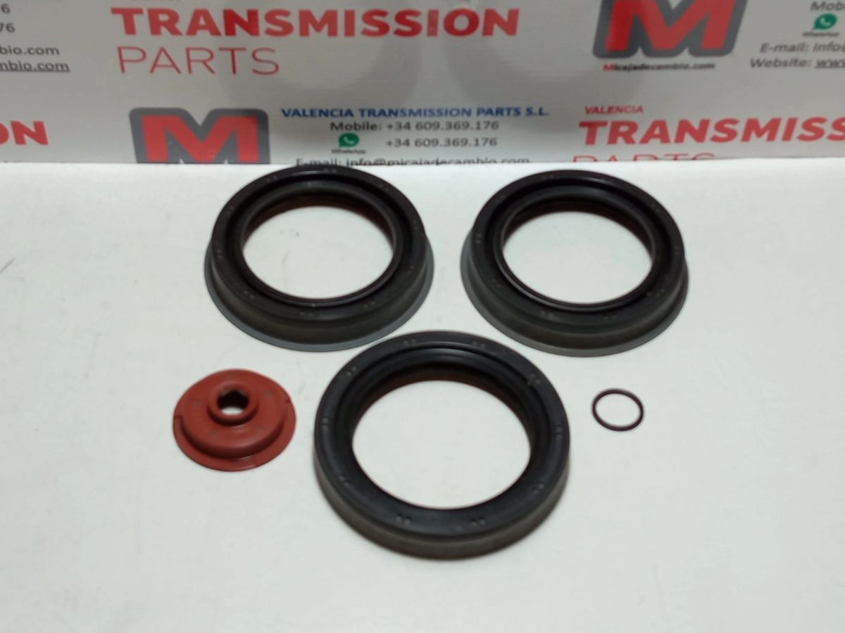 JUEGO DE RETENES CAJA TRANSFER MP3023