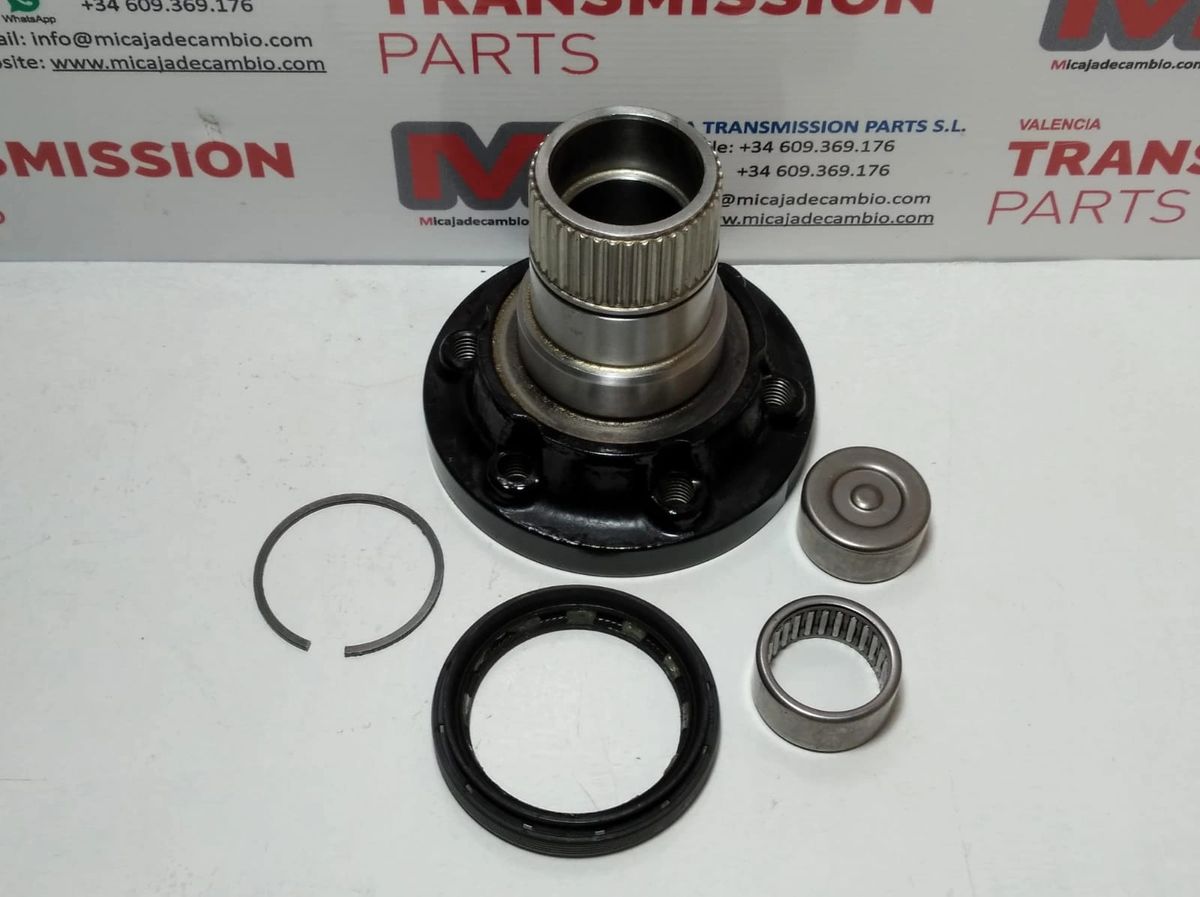 BRIDA SALIDA TRASERA CAJA TRANSFER MERCEDES A1642820182