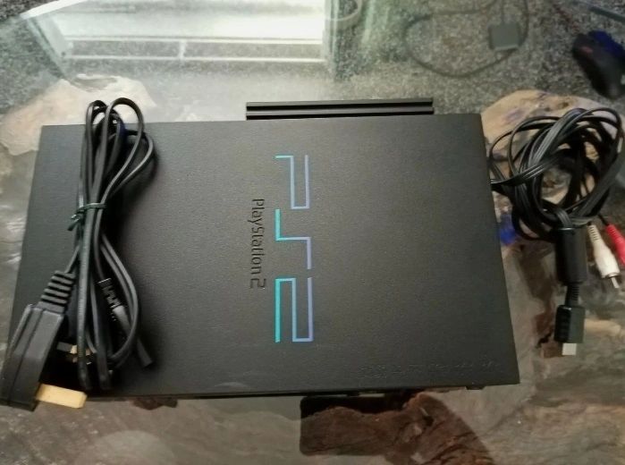 PLAYSTATION 2 CONSOLES & MODIFICATIONS