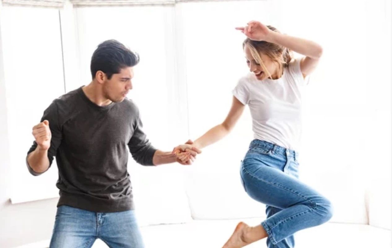 Home [www.voltadancestudio.com]