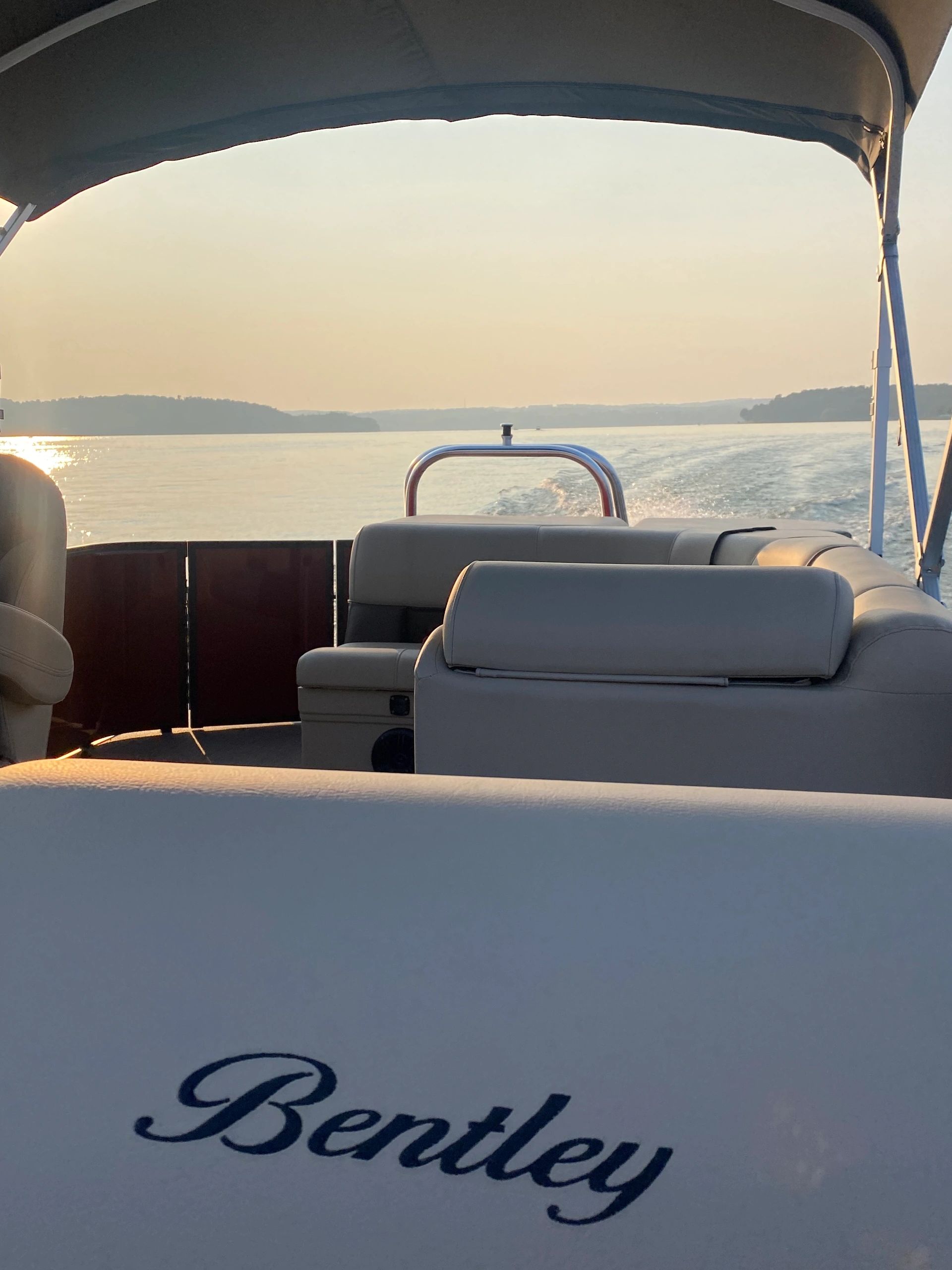 Lake Life Pontoon Rentals - Boat Rental, Pontoon