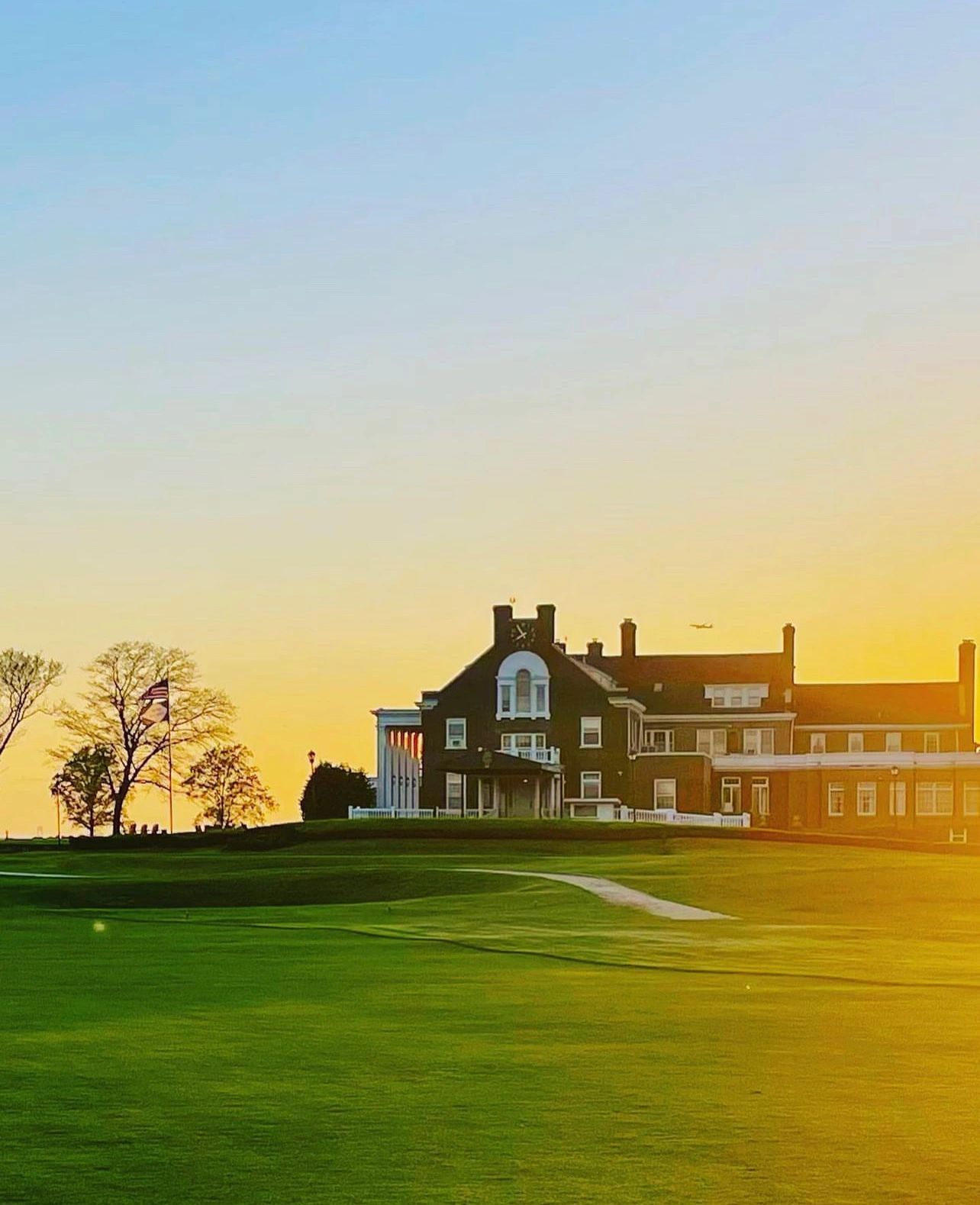 Tee Off at the Historic Inwood Country Club