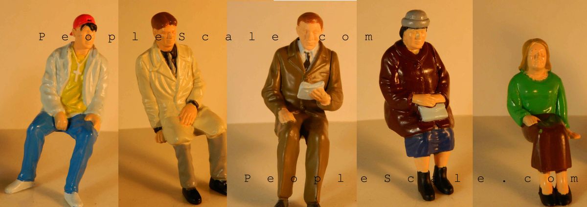 Painted Generic Figures - Seated - 1/2" = 1'-0" (1:24 - G SCALE)