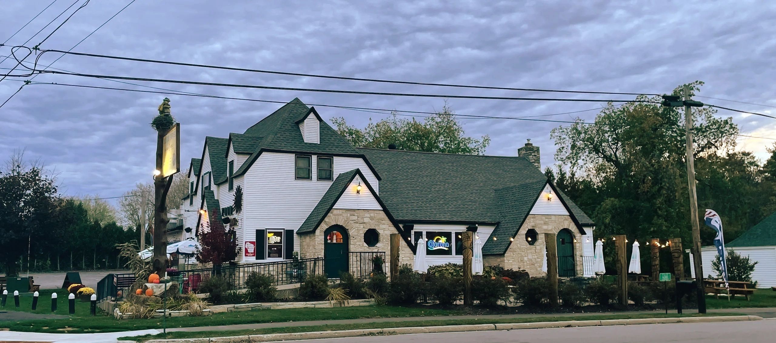 Island Fever: Jacksonport's Best Restaurant & Rum Bar