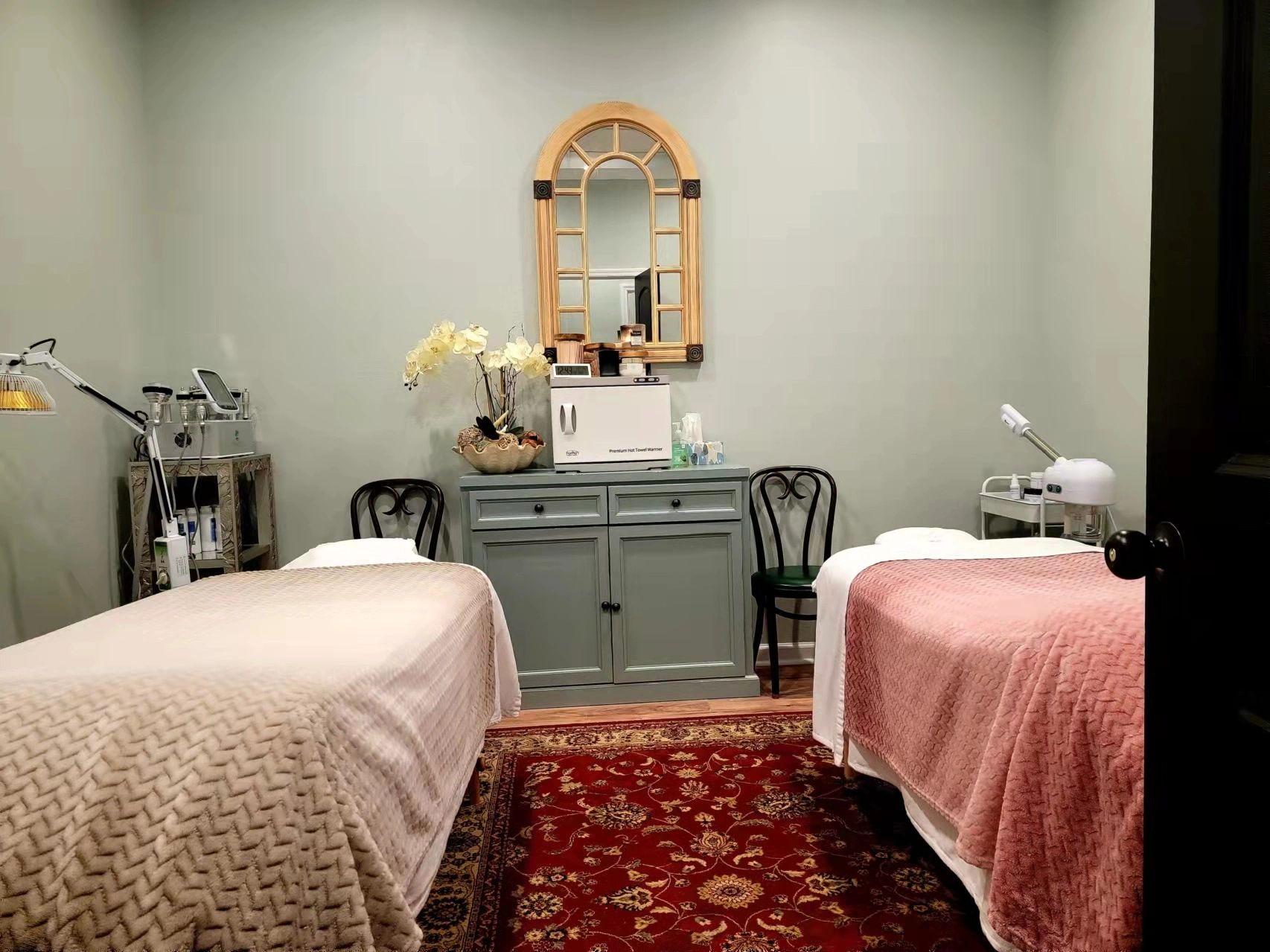 Life Essentials Spa Massage Facials & Waxing