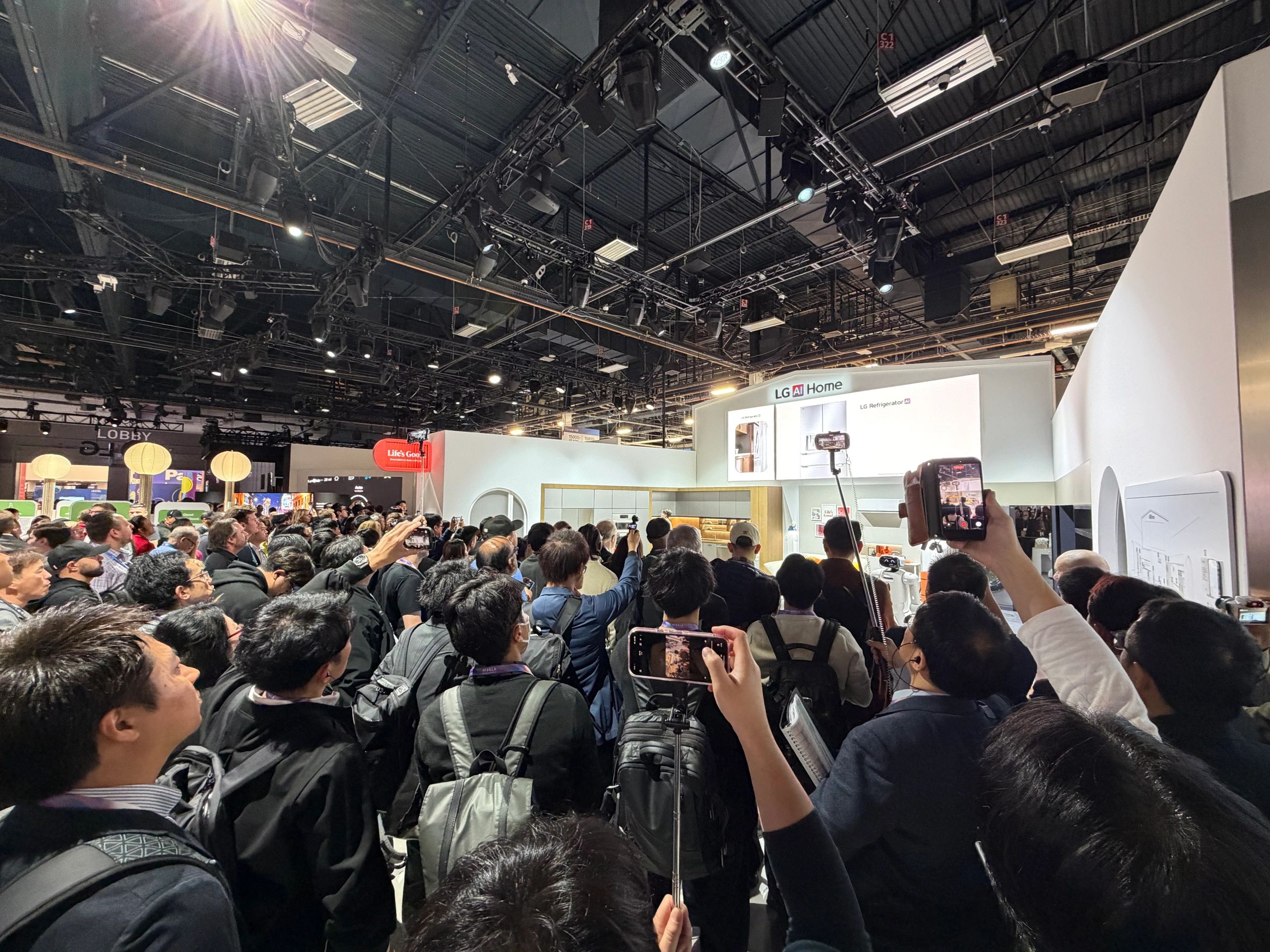 Silicon Oasis at CES: Why Robots Stole the Show (Not AI)