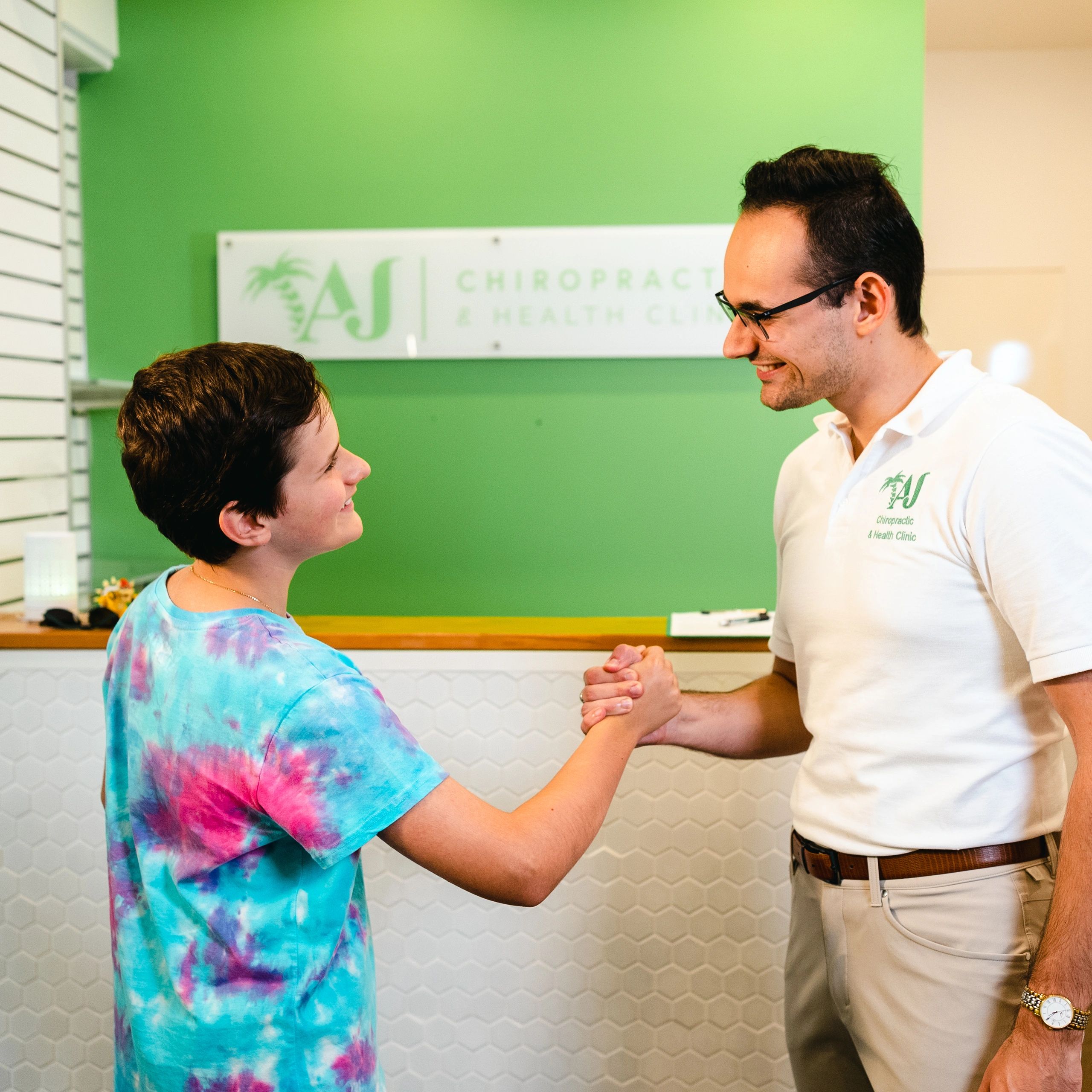 Chiropractor - AJ Chiropractic & Health Clinic