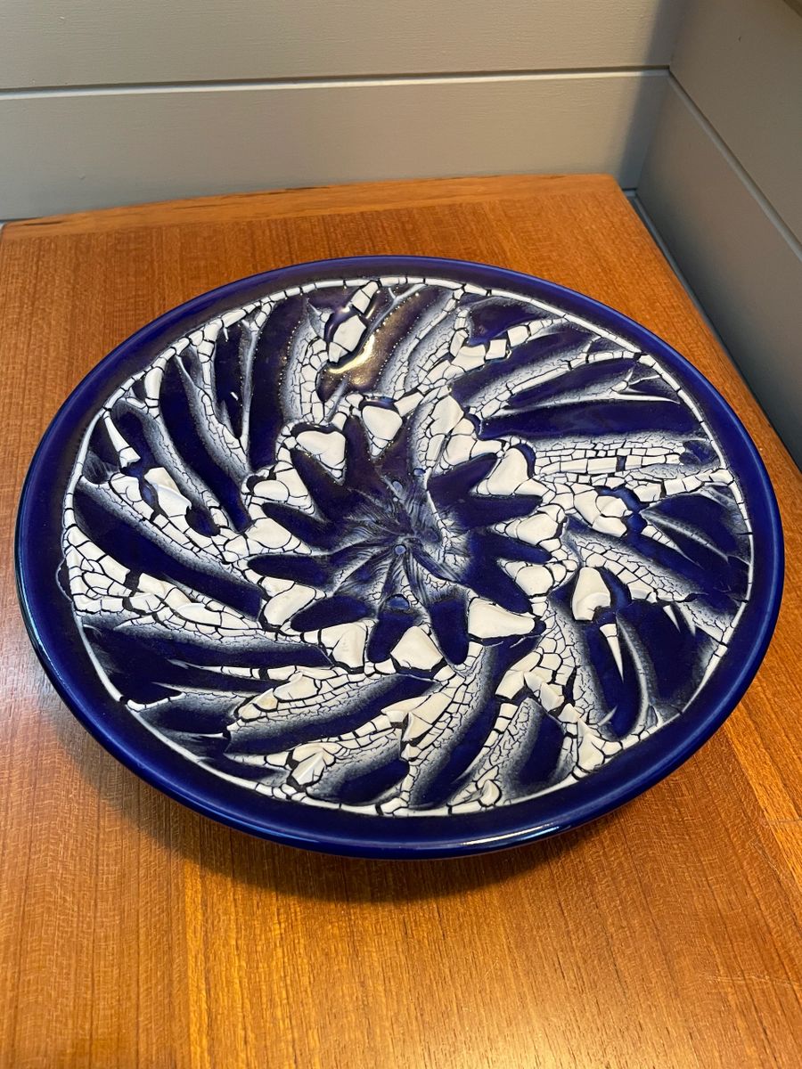 Matthew Patton - Vintage Art Pottery Wall Hanging Bowl - Signed & Dated ...