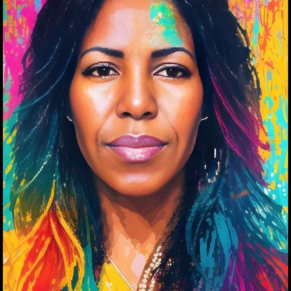 Female House Music DJ / Producer / Singer-Songwriter