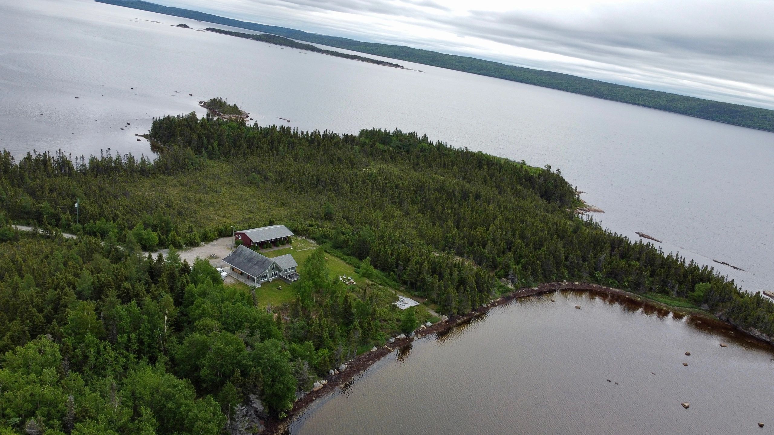 Freshwater Inn - Waterfront - Gambo, Newfoundland and Labrador