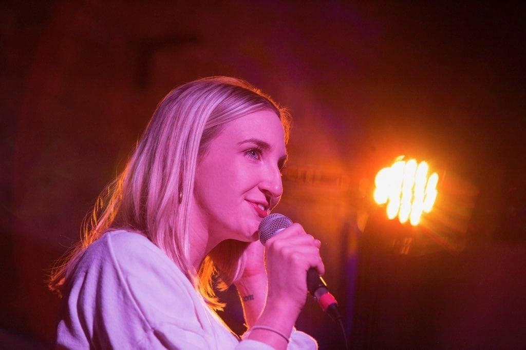 Lucy Zarns’ comedy celebrates life out of order