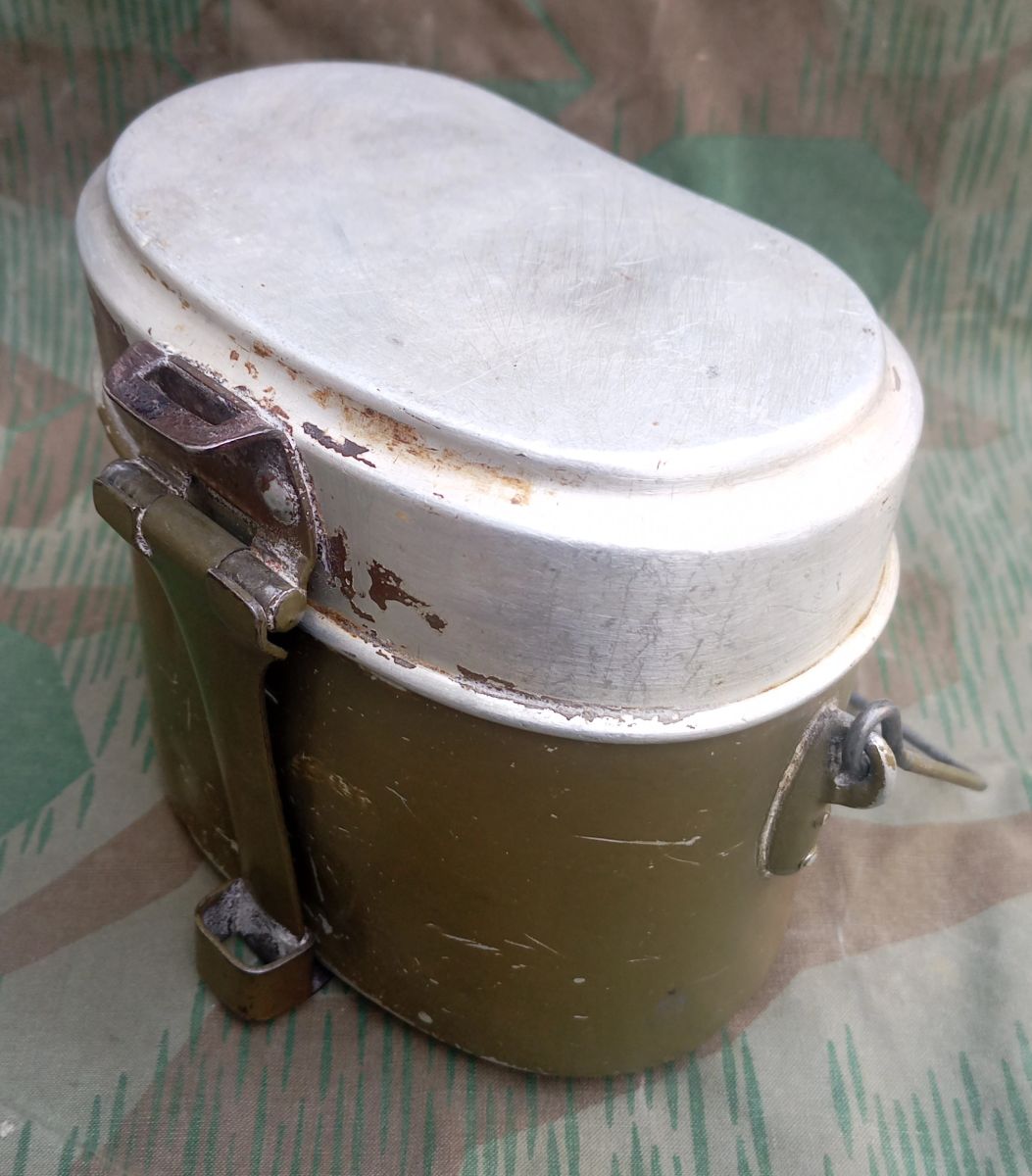 DF004 (consignment) Wehrmacht M31 mess tin HRE42