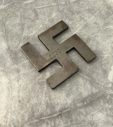 TD52.) Steel Swastika 5 cm²
